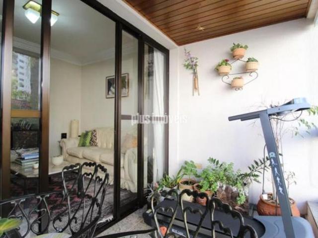 BELÍSSIMO APARTAMENTO! PRONTO PARA MORAR!