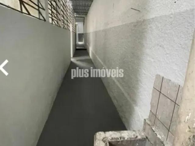 Belíssimo galpão industrial, trifásico, 600m2 área total em terreno de 500 m2