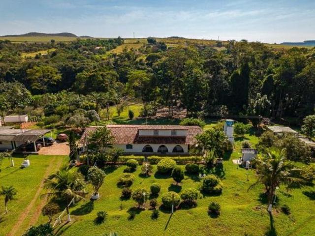 Belíssimo Haras em Luziânia GO 60 km de Brasília