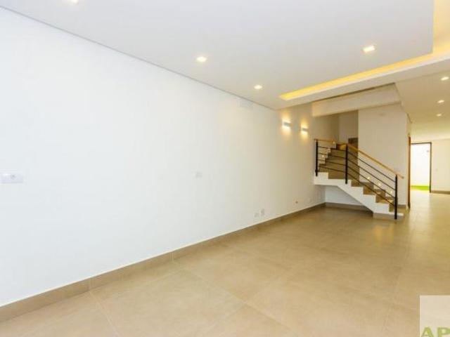 Belíssimo Sobrado Triplex a 600 metros do Metrô Saúde