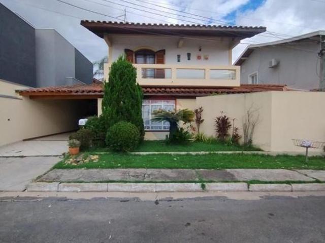 Belíssimo Sobrado à Venda no Condomínio Jardim das Colinas Jardim das Colinas, São José dos Campos