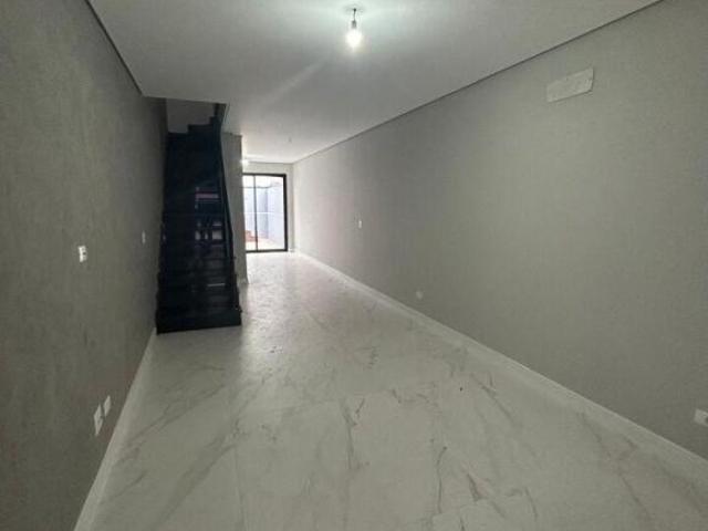 Belíssimo Sobrado a venda com 140 m2, 3 suites e 2 vagas de garagem