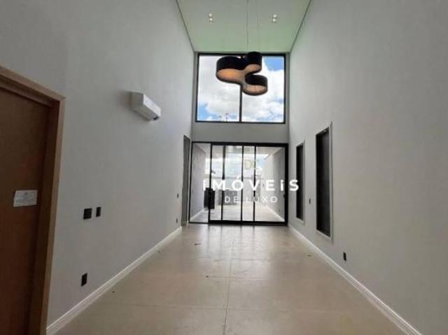 Belíssimo Sobrado com Piscina para VENDA no Condomínio Costa das Areias Salto/SP