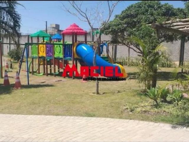 BELISSIMO SOBRADO EM CONSTRUÇÃO