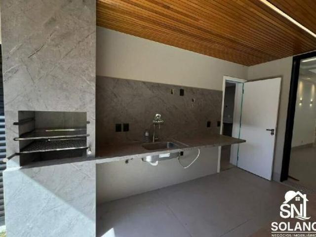 BELÍSSIMO SOBRADO NO JARDINS BOLONHA A VENDA