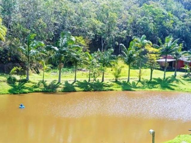 BELISSÍMO SITIO COM ESTRUTURA PARA PESQUEIRO É RESTAURANTE