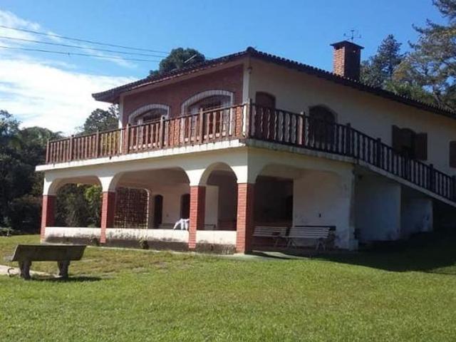 Belíssimo sítio a venda 82.000m² com lago e campo de futebol