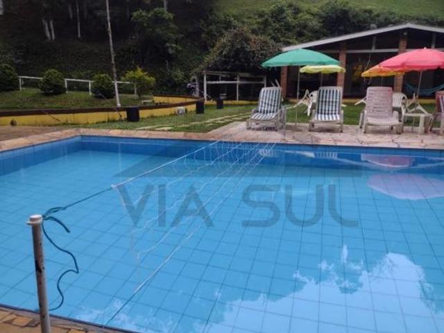 BELÍSSIMO SÍTIO A VENDA EM JUQUITIBA
