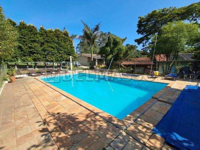 Belíssimo Sítio de 16.000 m²!
