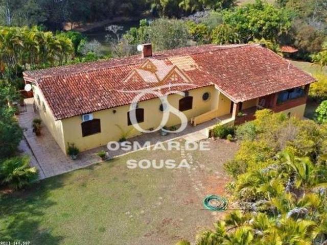 Belíssimo sítio de 28.200m² em Porangaba divisa com Cesário Lange SP