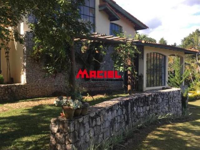 Belíssimo sítio na região rural de Jambeiro