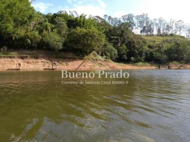 Belíssimo sítio registrado frente para linda represa em Juquitiba, oportunidade sensacional!