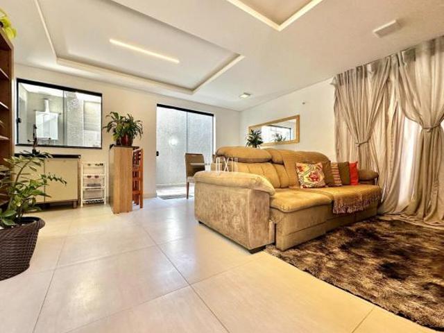 Belissimo triplex em condominio no Uberaba
