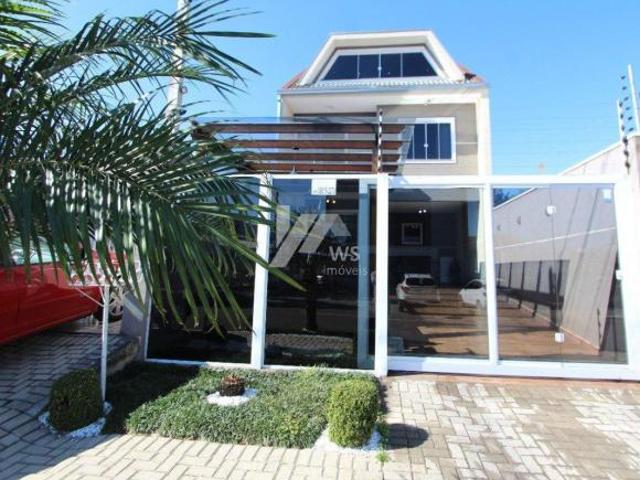 Belíssimo triplex em ótima localização!