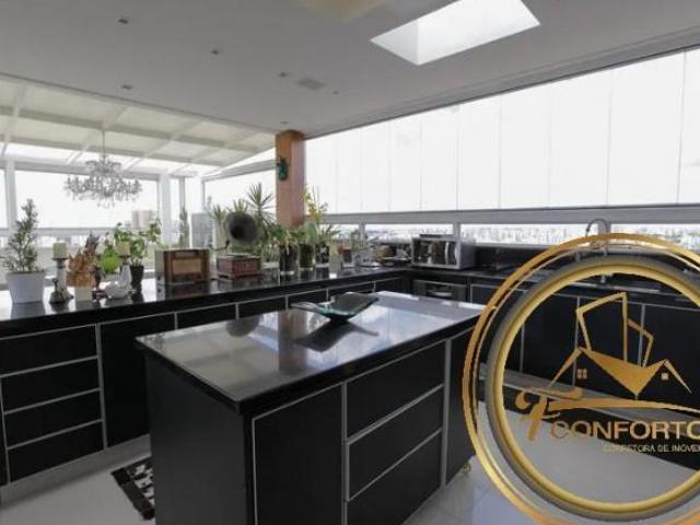 Belissíma cobertura à venda no Alto da Mooca com 320m², 4 dormitórios e 4 vagas