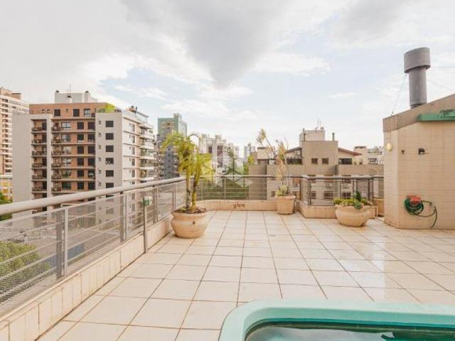 Belissima cobertura com 255 m² + Mezanino, 3 Dormitórios, sendo 1 suíte master, escritório, piscina