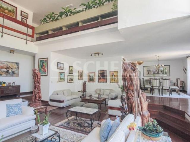 Belíssima Casa Terréa com Piscina e Área Gourmet