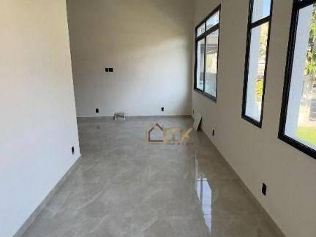 Belíssima Casa Térrea a Venda com 3 dormitórios, 212 m² Parque dos Pinheiros Tremembé/SP