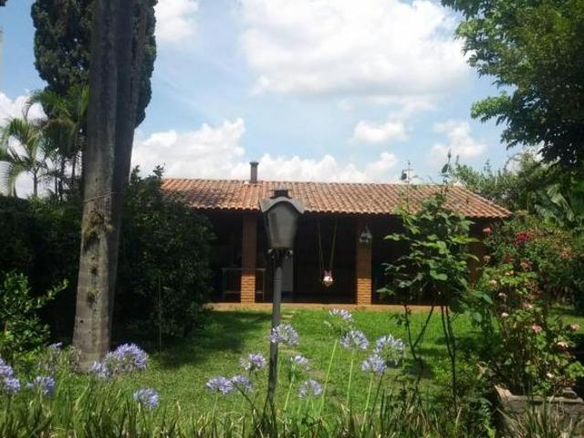Belíssima Casa Térrea de 410m, Estilo Européia no Tremembé