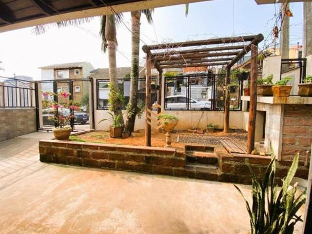 Belíssima casa toda reformada à venda em Gravataí com Piscina Lot