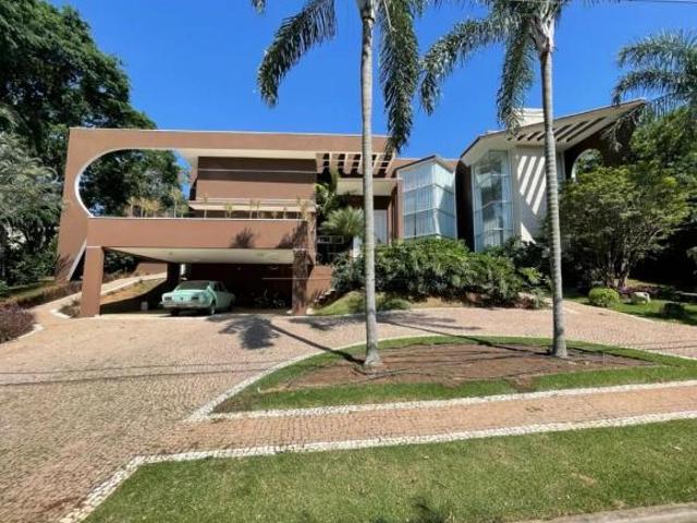 Belíssima Casa à venda no condomínio Loteamento Alphaville Campinas, com 630m2 de construção e 1030m