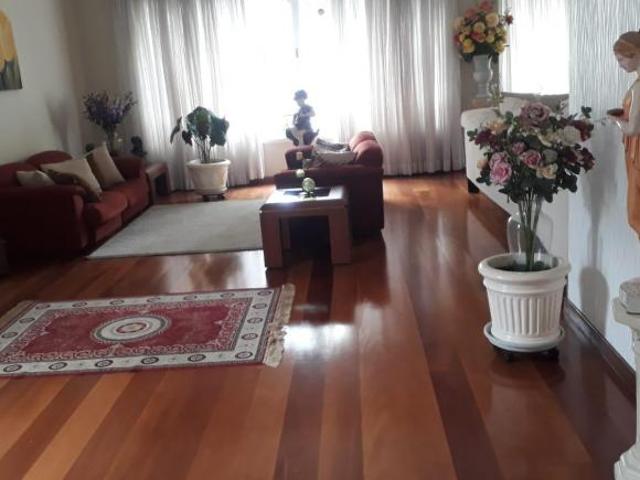 Belíssima Casa á Venda no Jardim Prudência 494m ² com Piscina aceita Permulta!