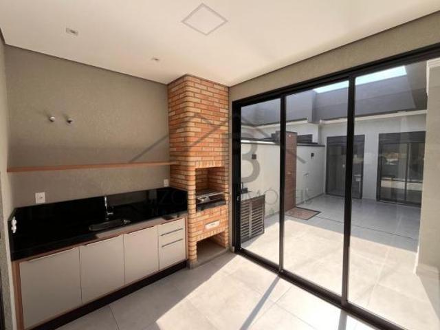 Belíssima Casa a Venda no Residencial Gran Reserve em Indaiatuba São Paulo. Cidade Localizada a 1 ho