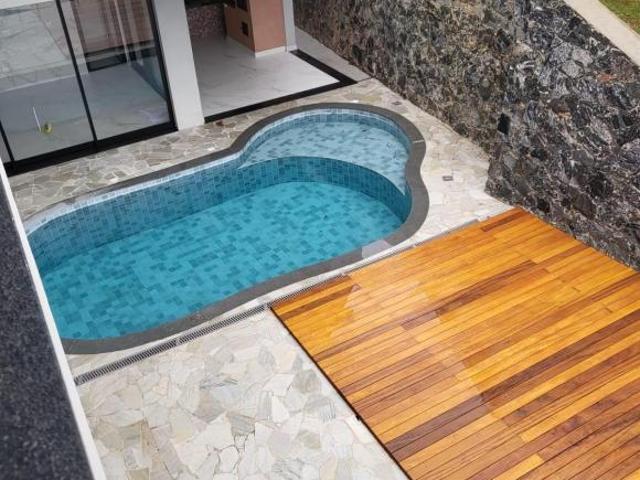 BELÍSSIMA CASA ALTO PADRÃO CONDOMÍNIO ARUJA