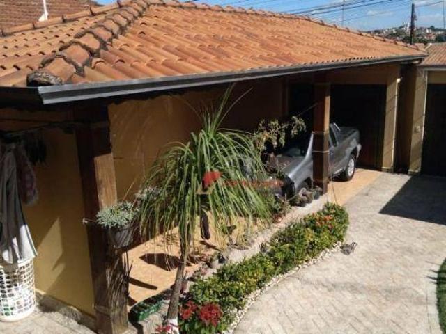 BELÍSSIMA CASA | BEM LOCALIZADA EM STA TERESINHA | AMPLO ESPAÇO GOURMET | COMODOS ESPAÇOSOS | EXCELE