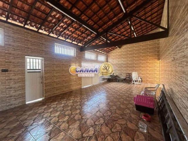 Belíssima Casa com 02 dormitórios a venda em Mongaguá!