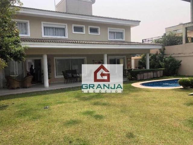 Belíssima Casa com 04 suítes e Piscina Granja Viana