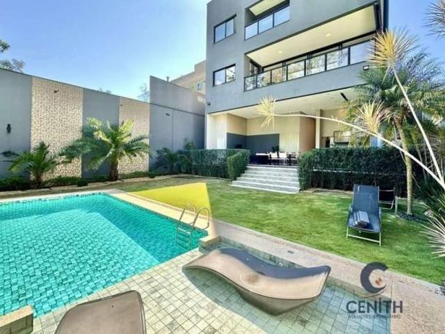 Belíssima Casa com 04 Suítes, Gourmet e Piscina com 483m2 Reserva Vianna