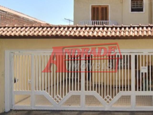 BELÍSSIMA CASA COM 05 DORMITÓRIOS NO BELÉM