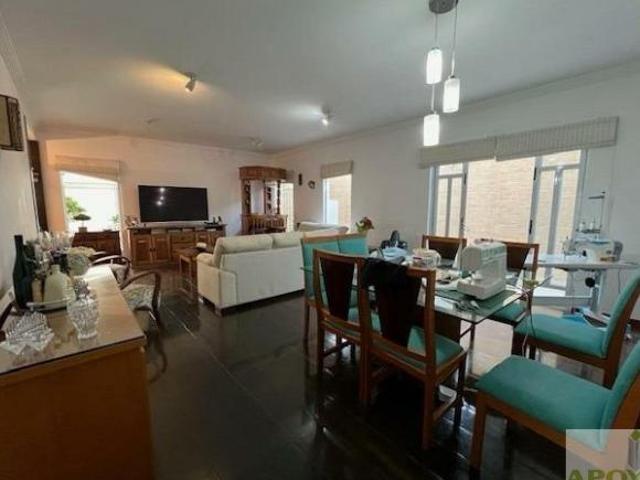 Belíssima Casa com 4 Quartos à venda, 256m² City Campo Grande