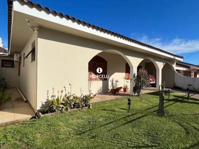 Belíssima casa com 4 quartos em Camobi