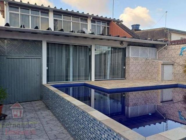 Belíssima Casa Com Piscina 4 Quartos à venda Por R$725.000 Balneário Jussara em Mongaguá