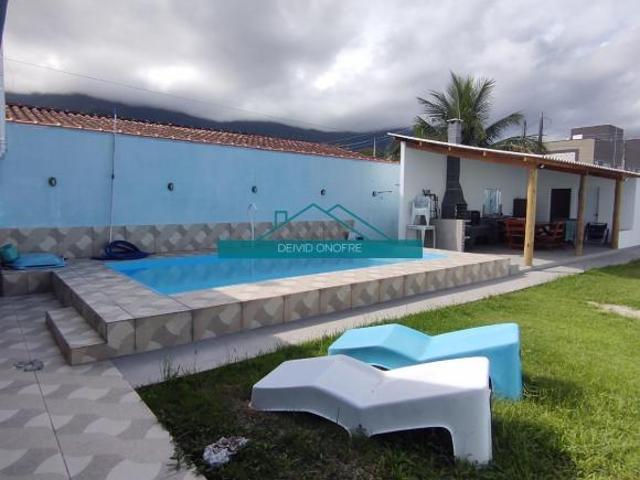 Belíssima casa com piscina a venda no bairro MASSAGUAÇU
