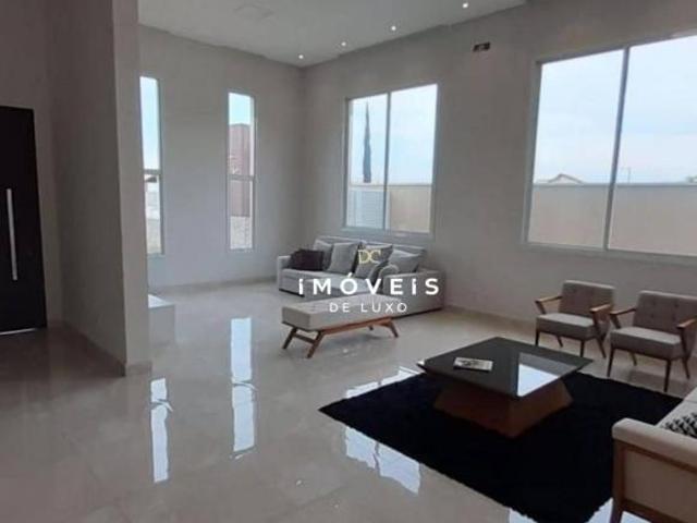 Belíssima Casa com Piscina para VENDA no Condomínio Palmeiras Imperiais Salto/SP