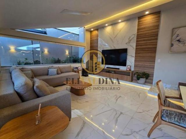 BELÍSSIMA CASA CONDOMINIO IMPÉRIO DOS NOBRES