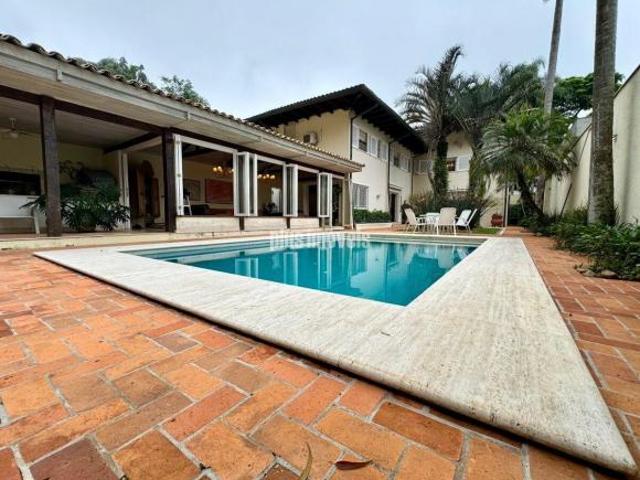 BELÍSSIMA CASA DE VILA COM JARDIM E RUA FECHADA ALTO DA BOA VISTA