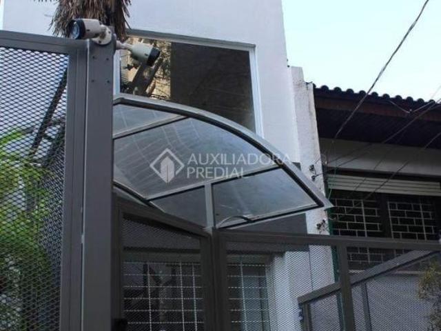 Belíssima casa de alto padrão no bairro Auxiliadora!
