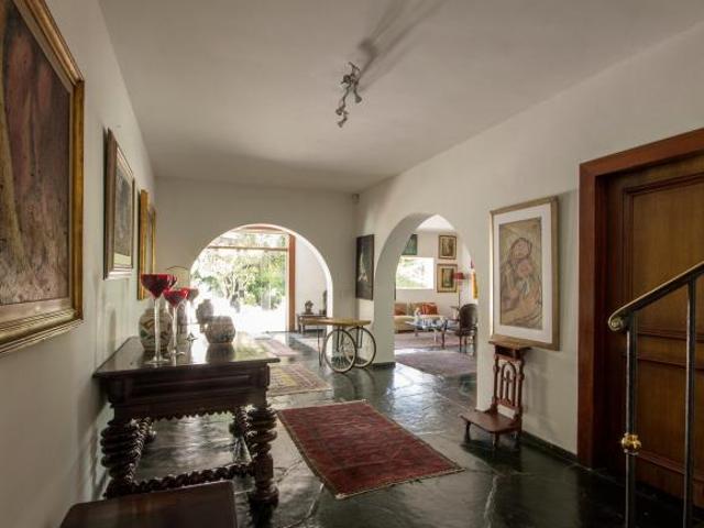 Casa de alto padrão Belissima p/venda c/850m2 e 05 dormitorios 06 vagas Real Parque