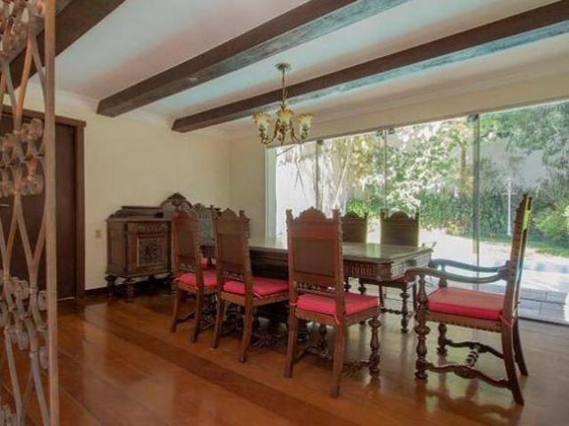 Casa alto padrão belissima p/venda ou locação c/341m2 e 03 suites 06 vagas Jd Guedala Morumbi