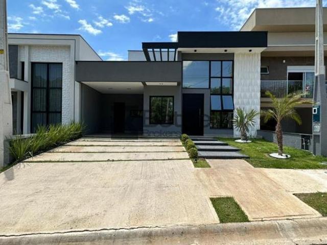 Belíssima casa disponível para venda, localizada no Condomínio Mantova Indaiatuba, SP
