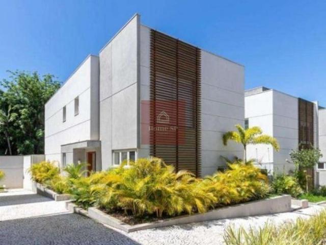 Belíssima casa em condomínio fechado