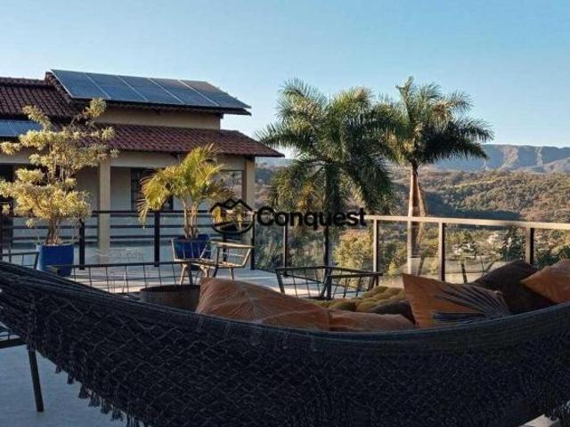 Belíssima Casa em Condomínio Quintas da Jangada de 5 Quartos 2 suítes !