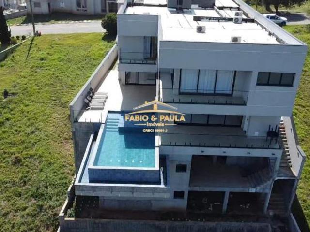 Belíssima Casa em Condomínio Serra da Estrela Atibaia / SP