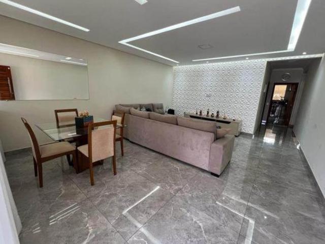 Casa com 250 m² e 3 quartos à venda no Centro de Pedro Leopoldo
