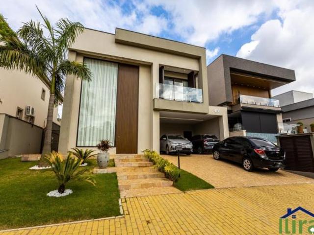 Belíssima casa mobiliada à venda de 441M, 4 Suítes, vista permanente, piscina, 4 vagas no Burle Marx