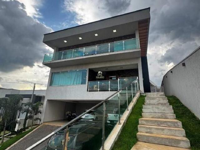 Belíssima Casa Mobiliada a Venda ou Aluguel no Condomínio do Lago ? Goiânia/GO